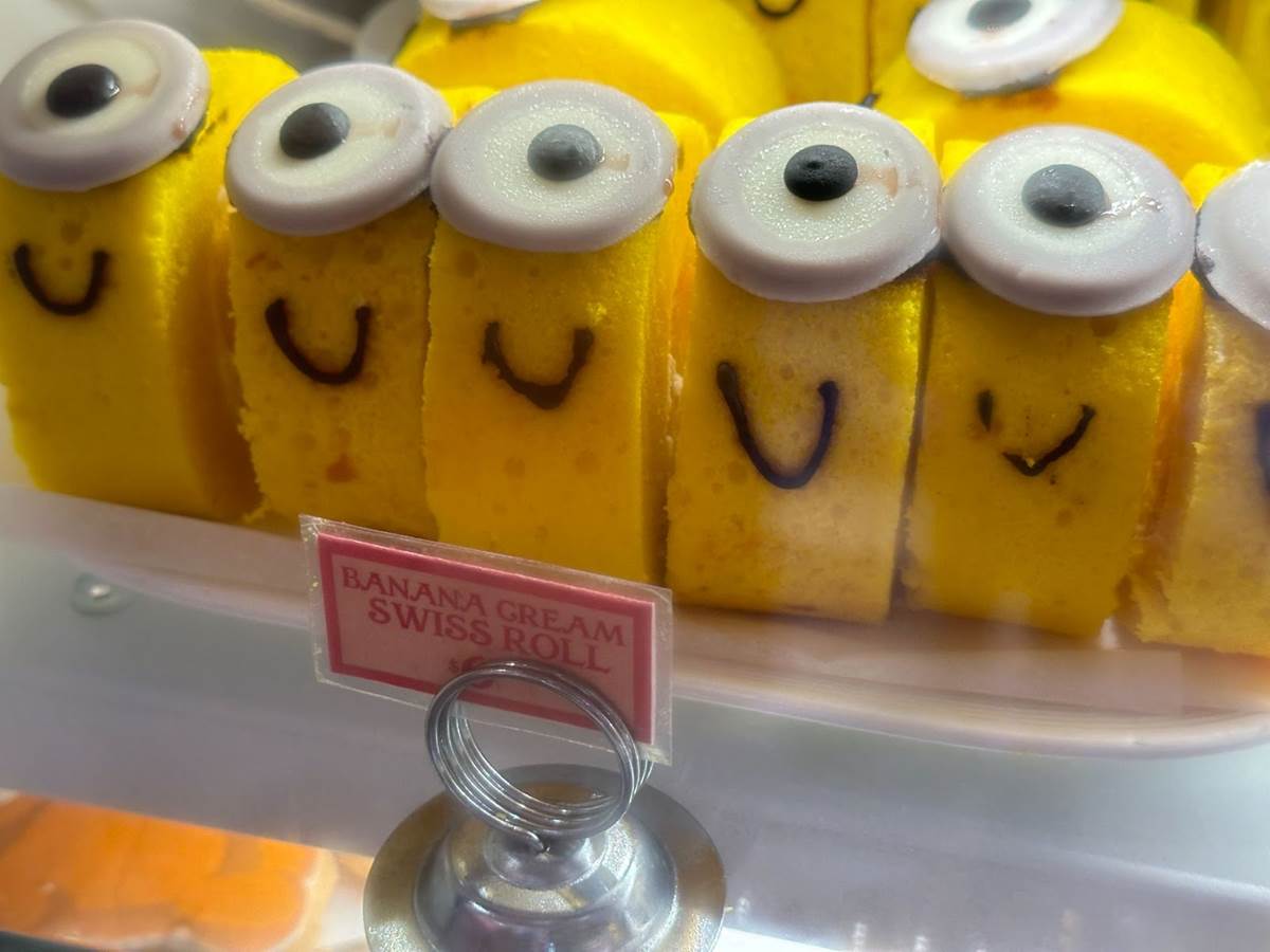 Photos: Get a Look at the Tasty Treats of Minion Land at Universal ...