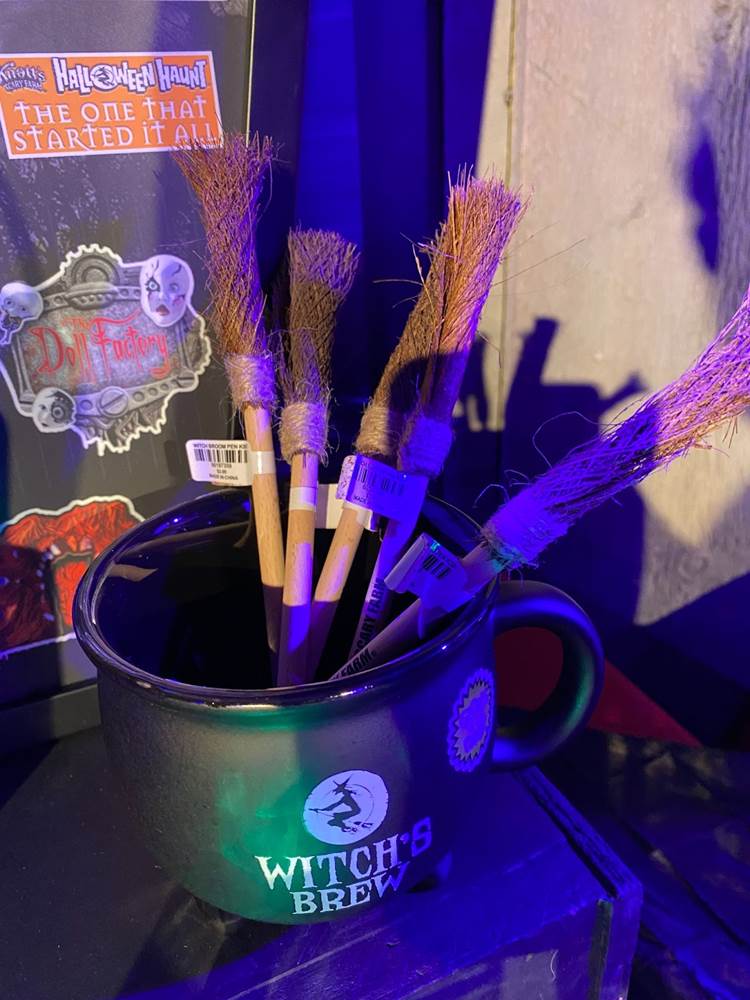 Photos: Knott's Scary Farm 2023 Offers Spooktacular Food and ...