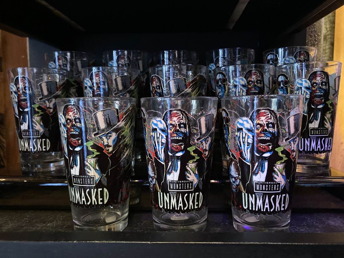 Photos: New Halloween Horror Nights Merchandise Appears in All Hallows ...