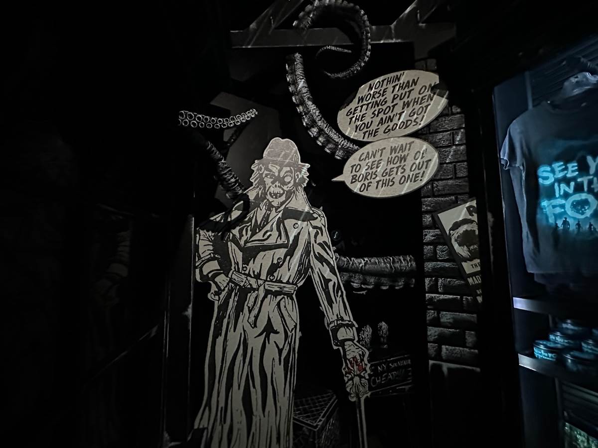 Photos: "Tribute to Terror" Halloween Horror Nights Tribute Store Opens ...