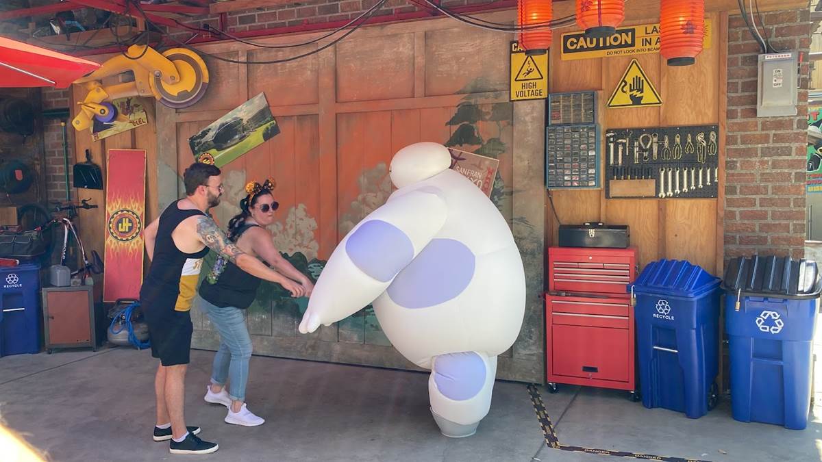 Photos / Video: Baymax Now Meeting Guests at San Fransokyo Square's Hamada Bot Shop ...