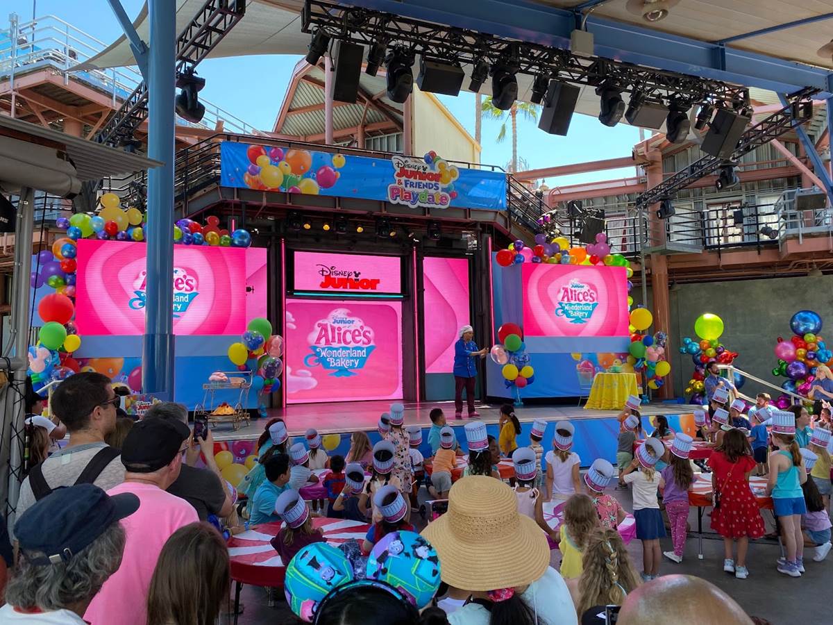 Photos / Videos: First-Ever Disney Junior & Friends Playdate Takes Over ...