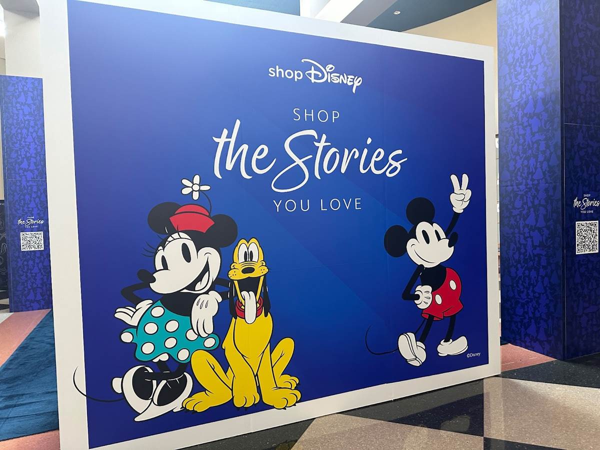 Photos: "Plush Mountain" and Giant Props Feature in the Destination D23 ...