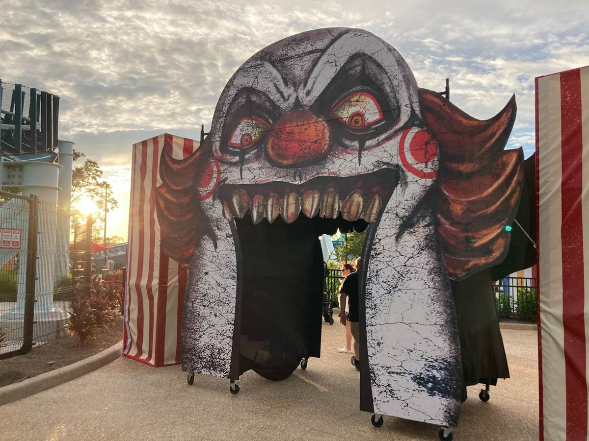 Review: Howl-O-Scream Returns with More Frights Than Ever at SeaWorld ...