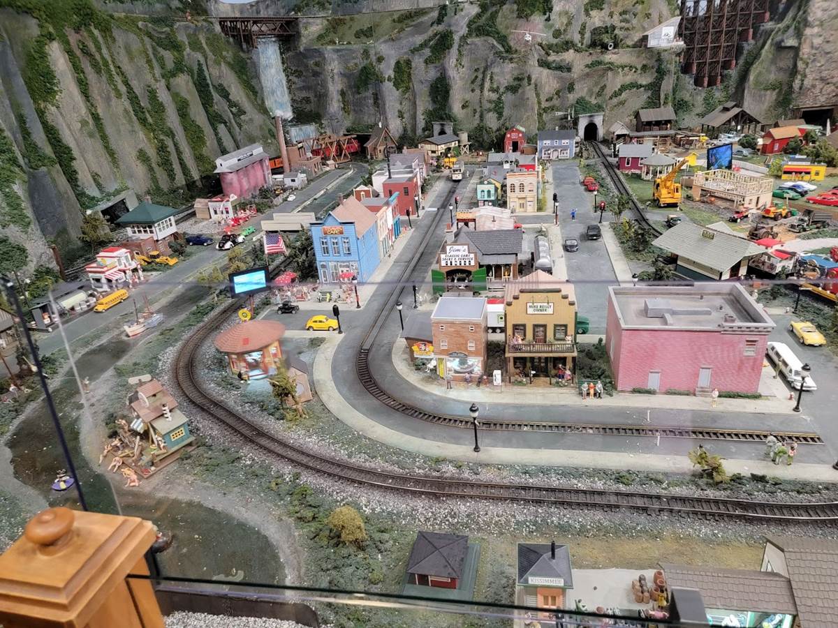 A Look at Give Kids the World Village's Holiday VIP Tour Offering ...