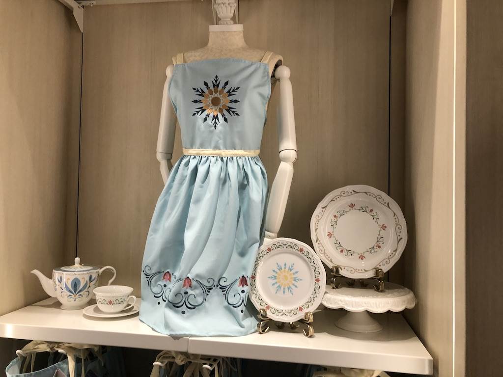 Exploring the World of Frozen: Arendelle's Signature Merchandise ...
