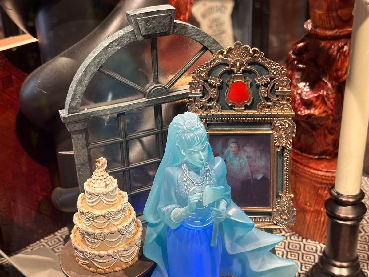Photos: Haunted Mansion Constance Hatchaway "The Bride" Figurine ...
