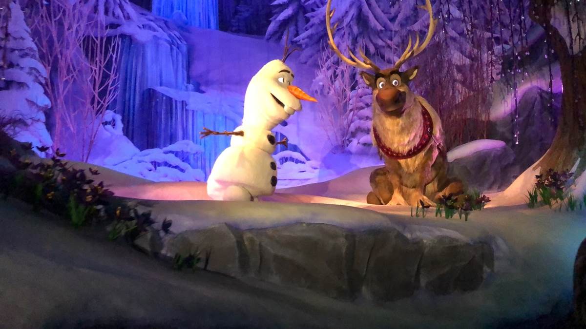 Photos / Video: Complete Tour of World of Frozen at Hong Kong ...