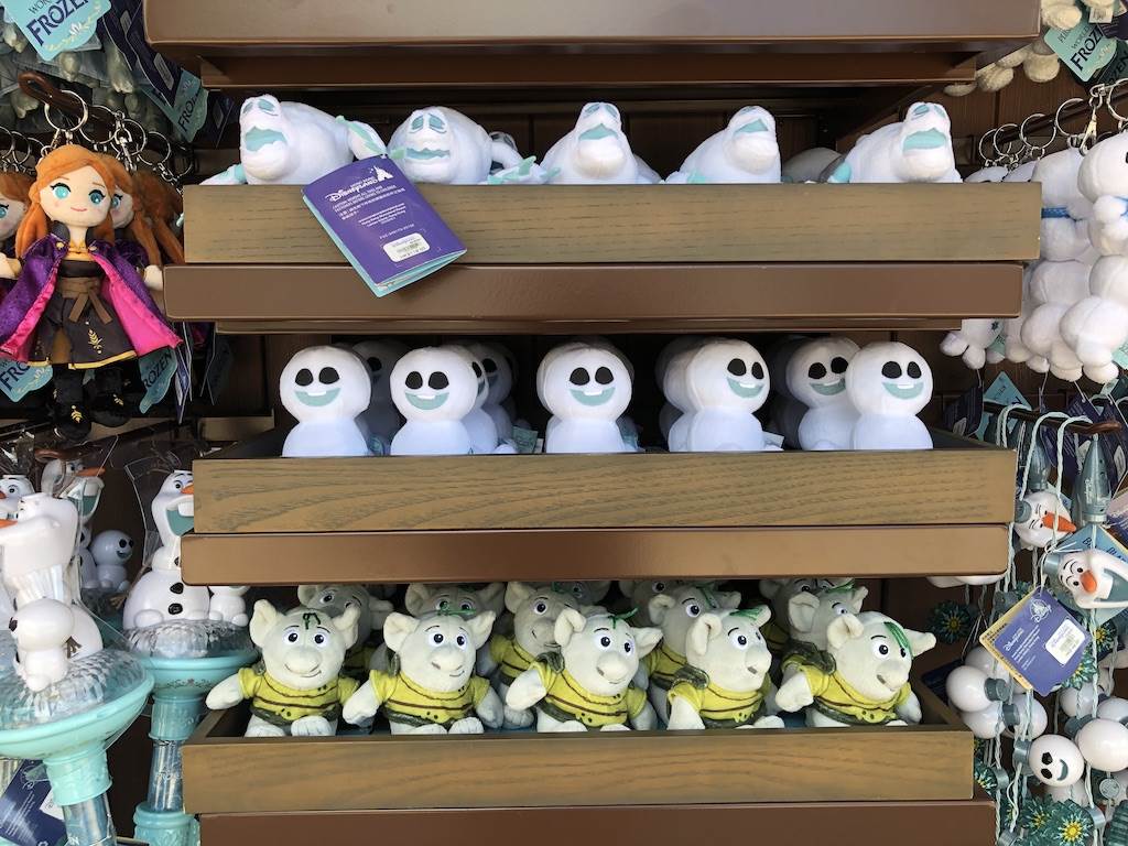Review: Exploring the World of Frozen at Hong Kong Disneyland