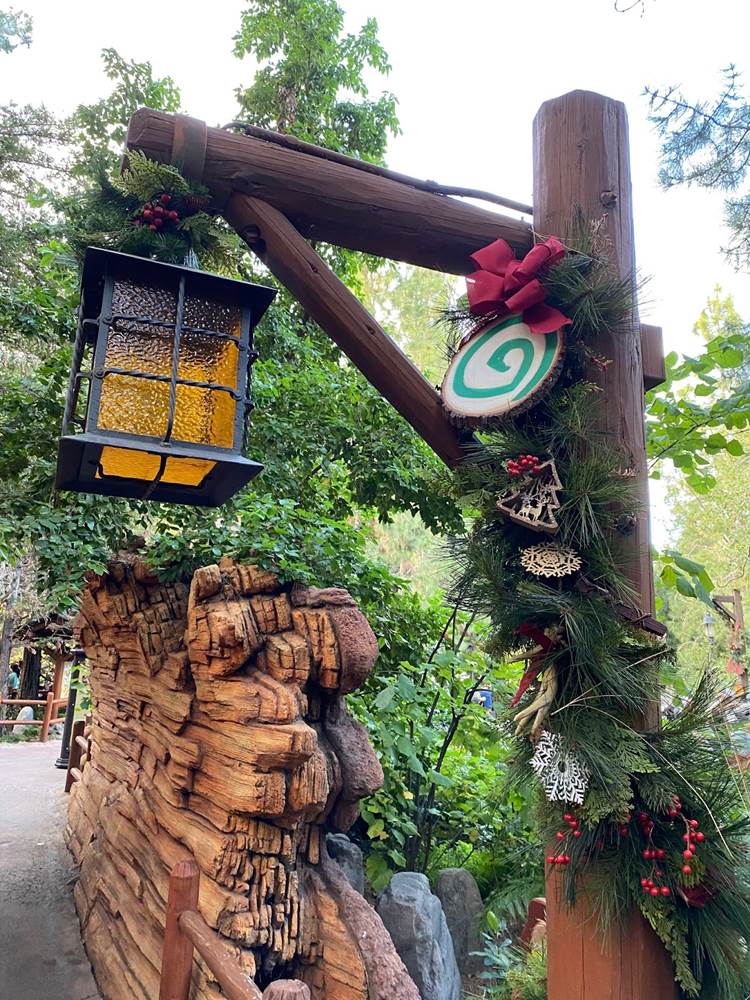 Photos: Santa Pays a Holiday Visit to the Redwood Creek Challenge Trail ...