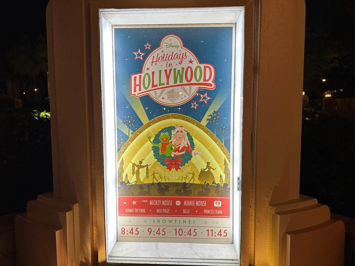 Photos / Video: “Disney Holidays in Hollywood” Stage Show Brings ...