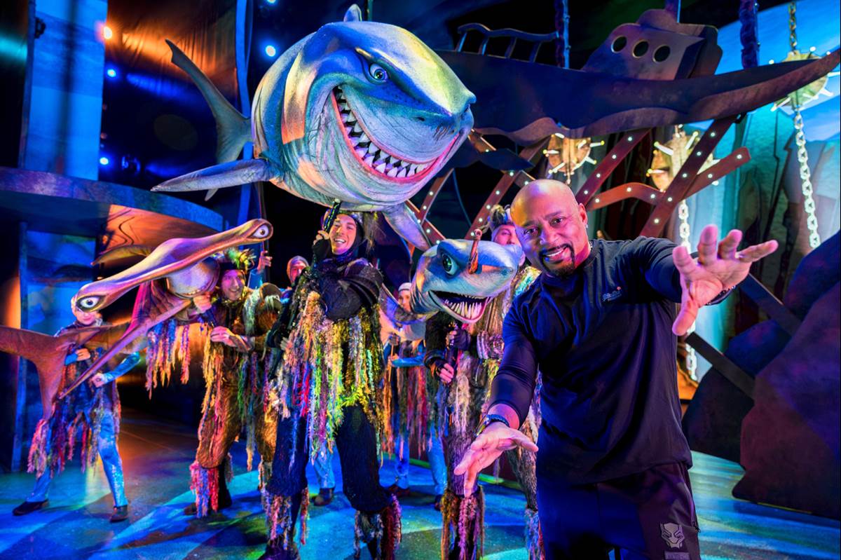 “Shark Tank” Investor Daymond John Goes for a “Swim” with the Sharks of ...