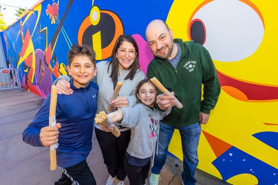 A Make-A-Wish Kid Dream Comes True at the Disneyland Resort ...