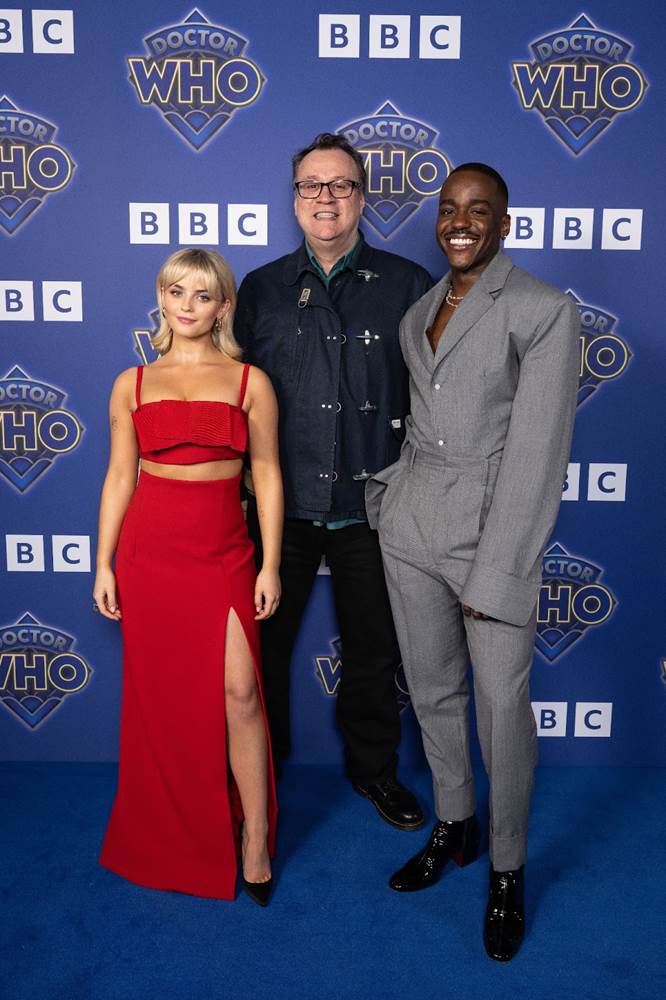 Ncuti Gatwa and Millie Gibson Light Up The Iconic London Eye at “Doctor Who” Christmas Special ...