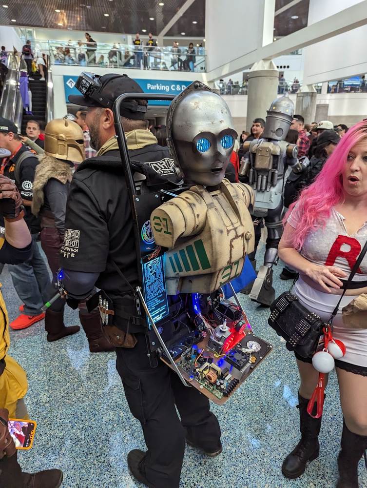 Photos: L.A. Comic Con Returns to Downtown Los Angeles for More Cosplay ...
