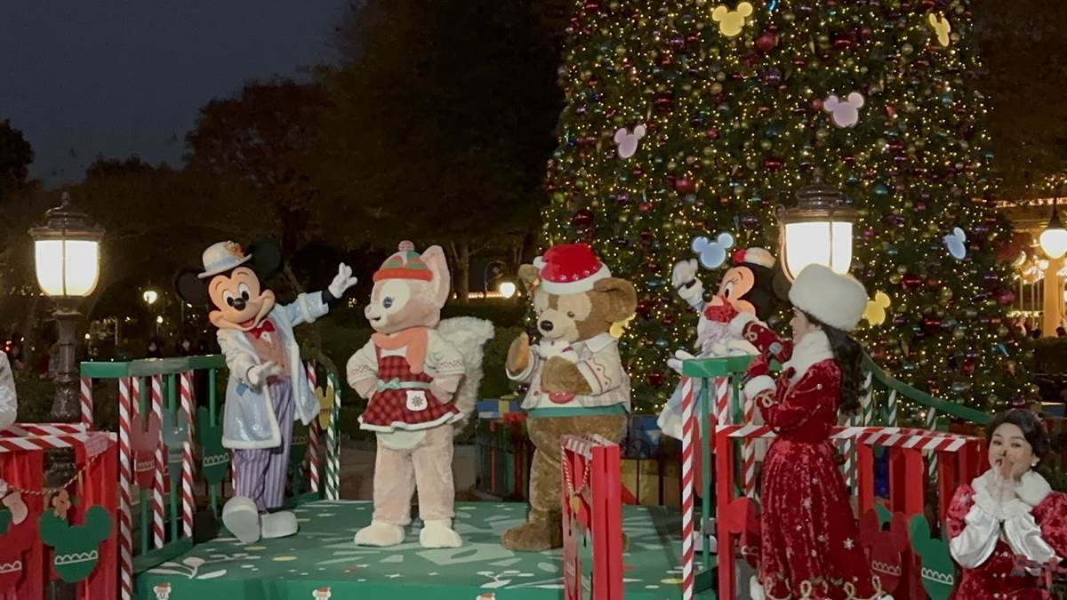 Photos / Video: Shanghai Disneyland’s Tree Lighting and “Ice ...