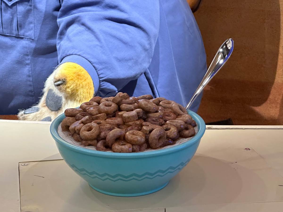 Photos / Video – Full Ride-Through and Photo Tour of Zootopia: Hot ...