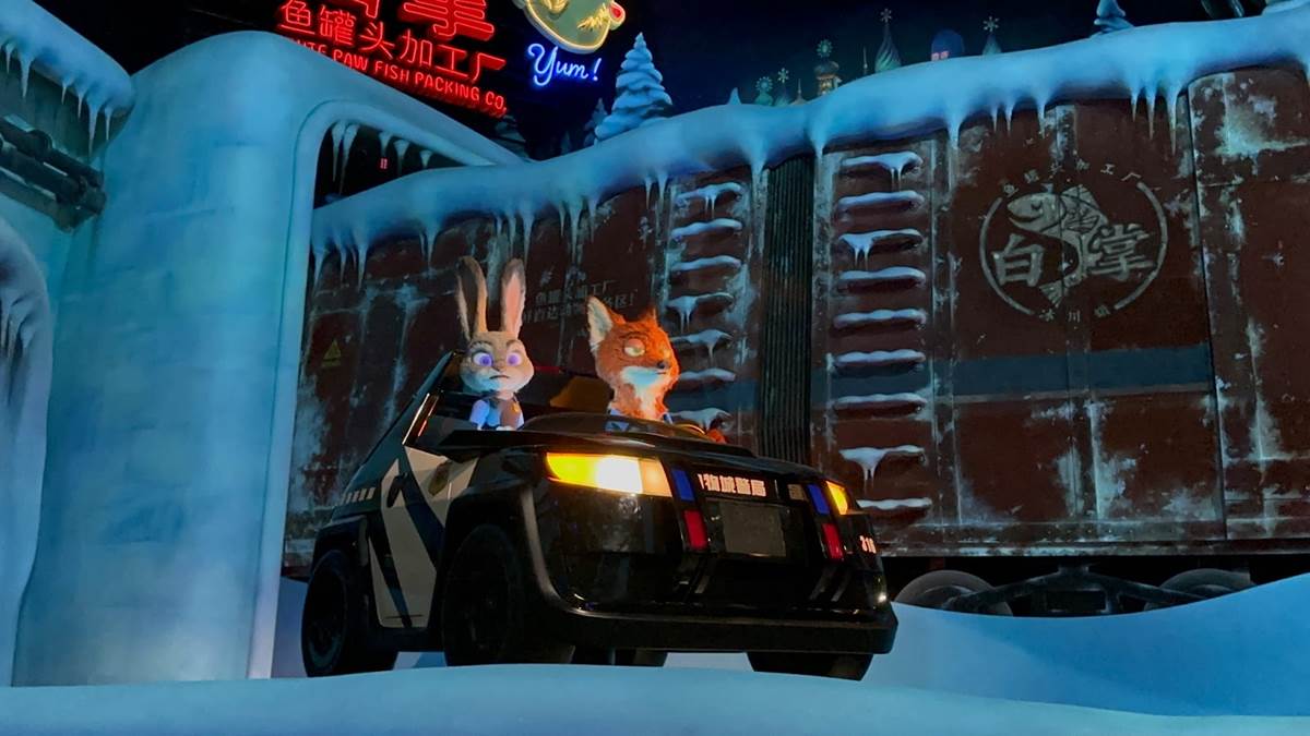 Photos / Video – Full Ride-Through and Photo Tour of Zootopia: Hot ...