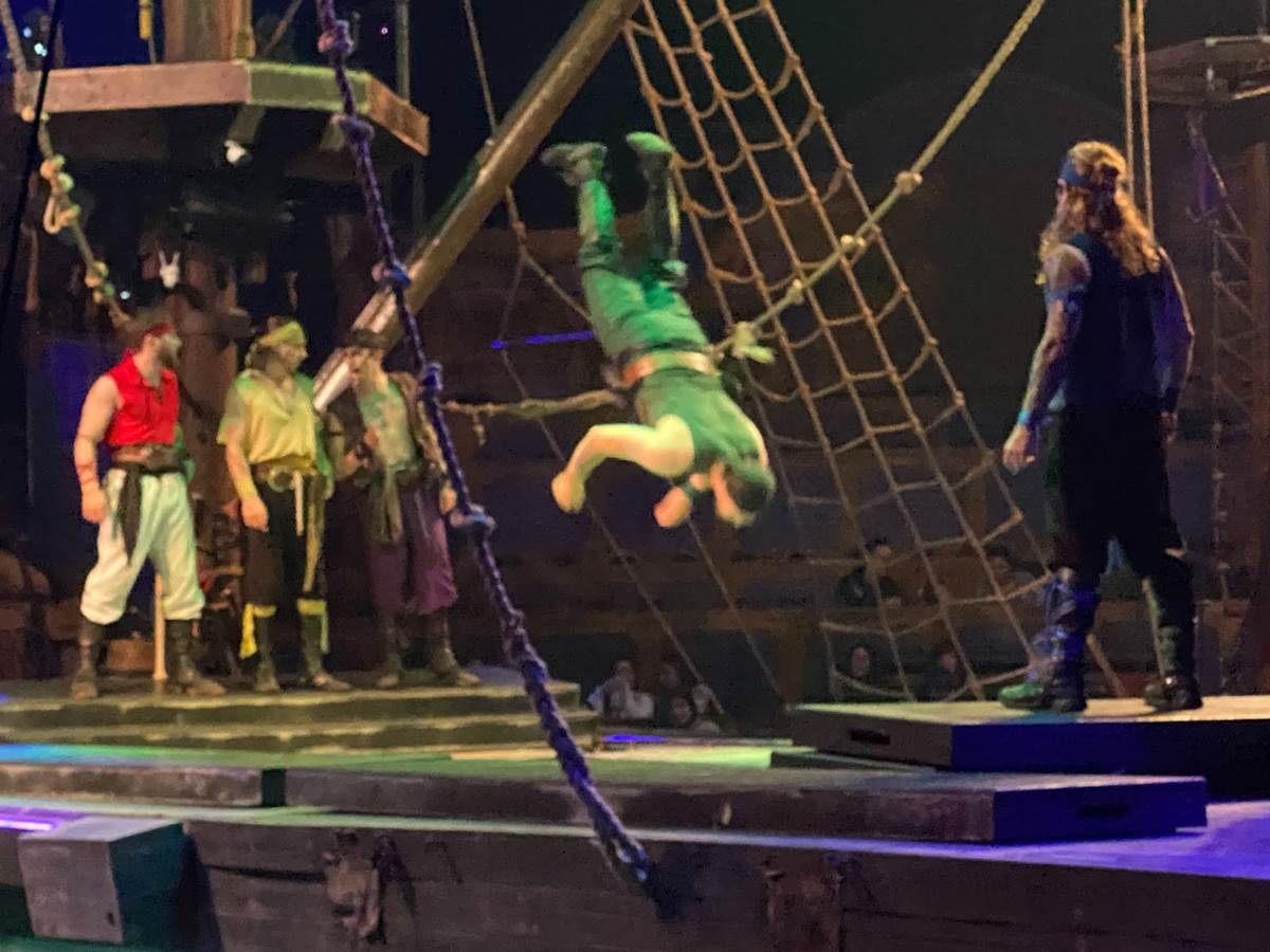 Photos / Video: "Pirates Take Christmas" Seasonal Show Takes Over ...