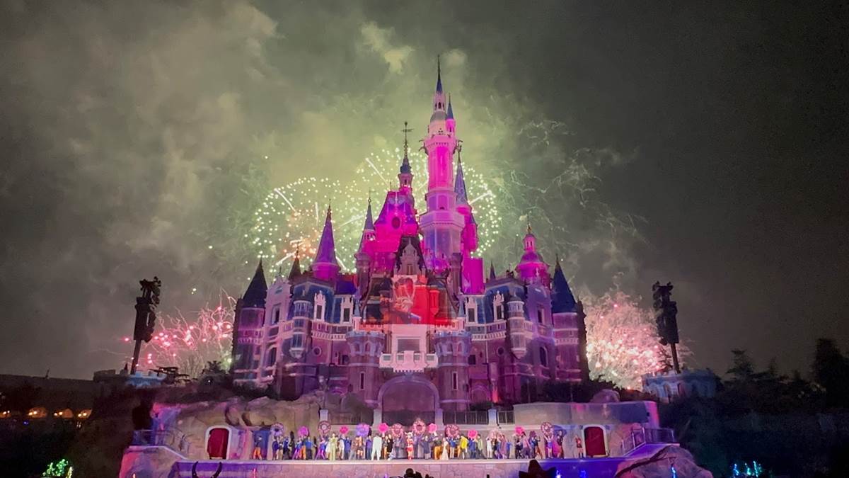 Photos / Video: Shanghai Disneyland Welcomes Zootopia with a Special ...