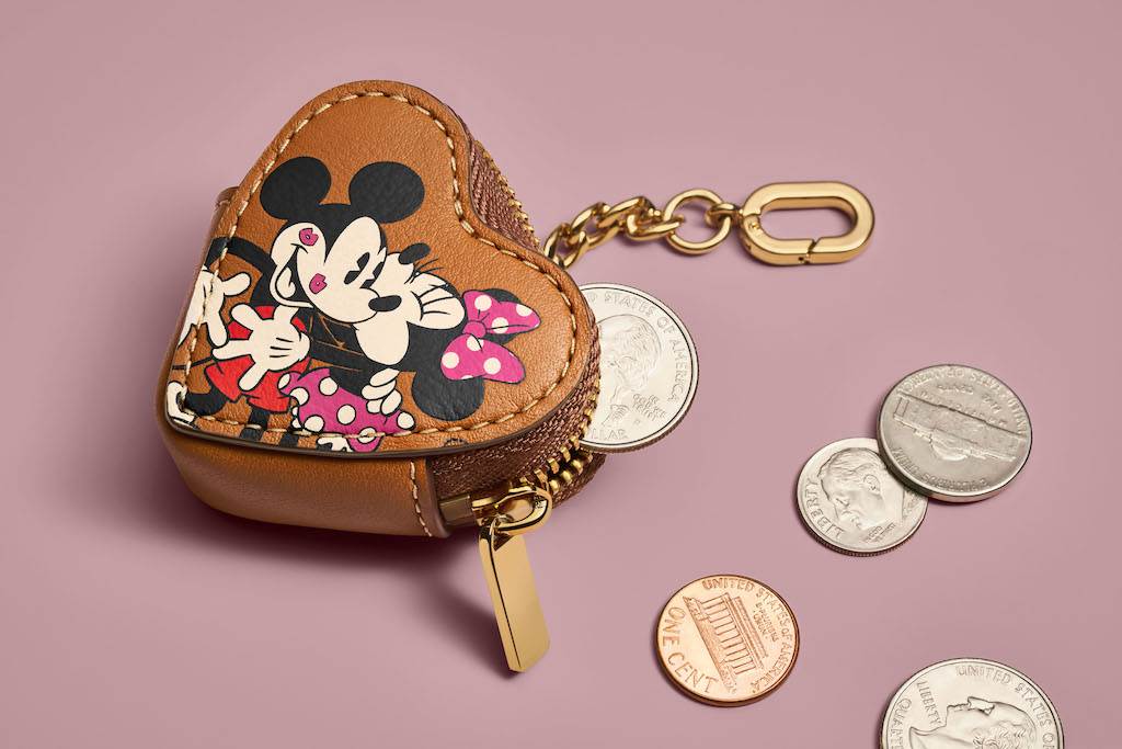 Fossil | Disney V-Day Collection Stars Mickey and Minnie