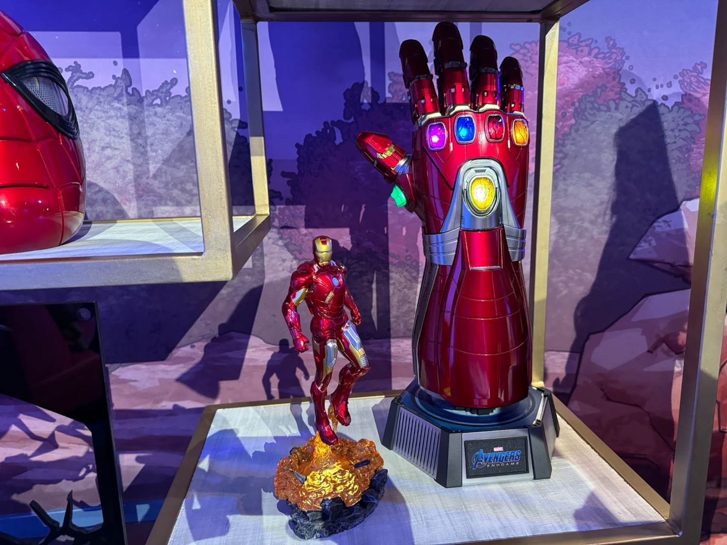 Marvel Home Decor Inspiration Ideas from Super Heroes Assemble Lounge ...