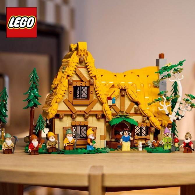 LEGO "Snow White" Cottage Set Comes to Disney Store