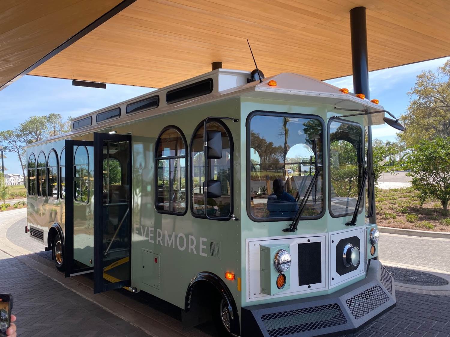 Photos: Touring the Houses and Facilities of the Impressive New ...