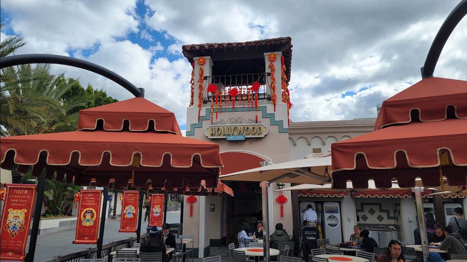 Photos: Universal Studios Hollywood’s Lunar New Year Decorations ...