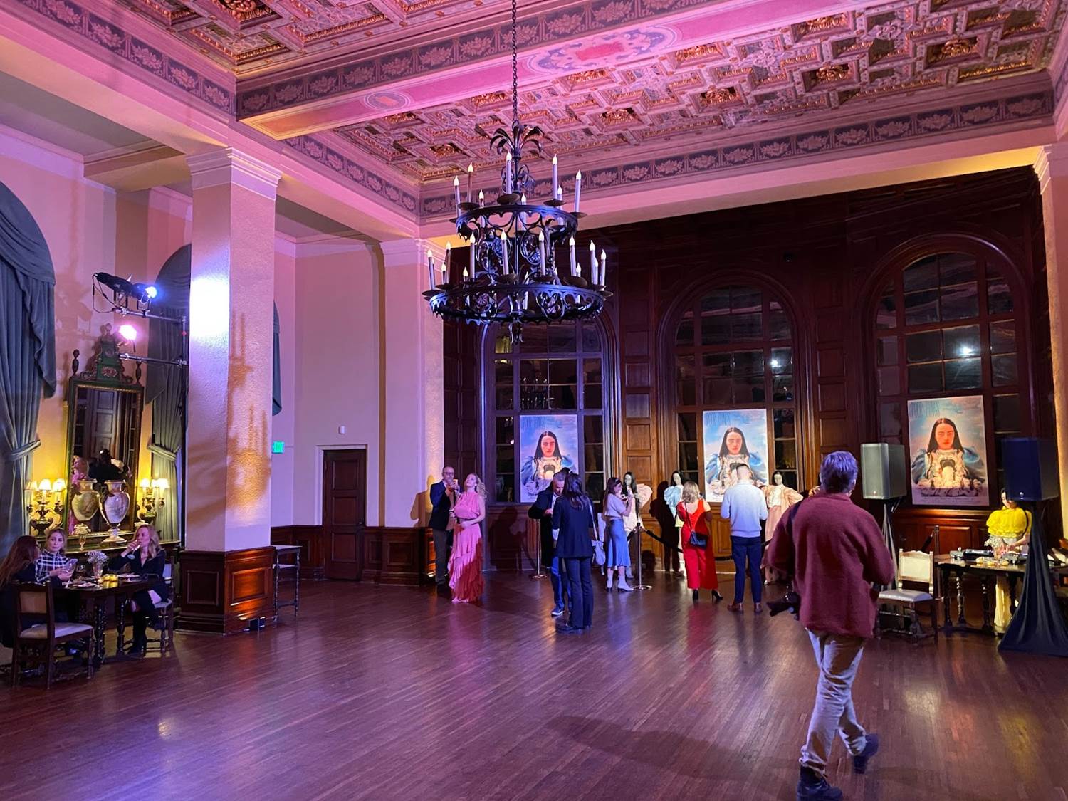 Photos / Video: Searchlight Pictures' "Poor Things" Celebrates Home ...
