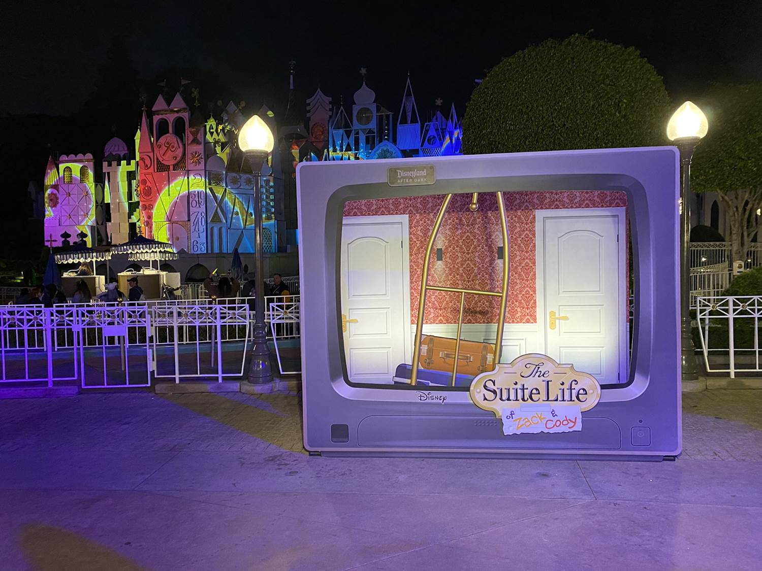 Disneyland After Dark: Disney Channel Nite 2024 — The Character ...