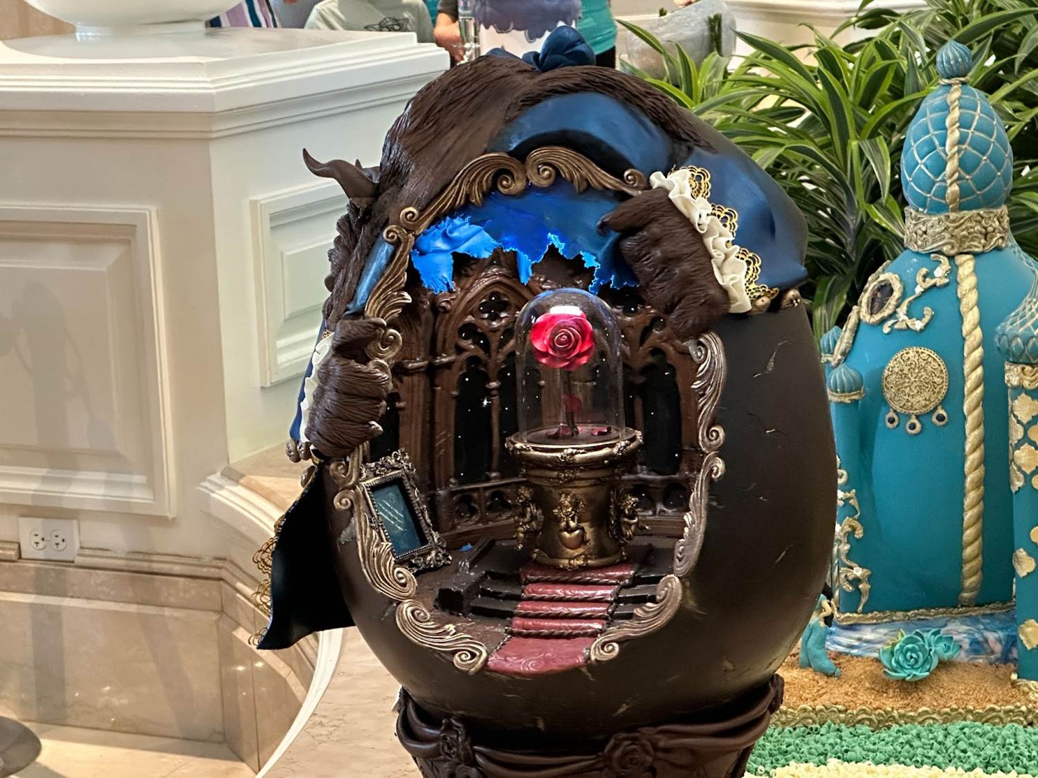 Photos: Easter Egg Display Brings Your Favorite Disney Characters to ...