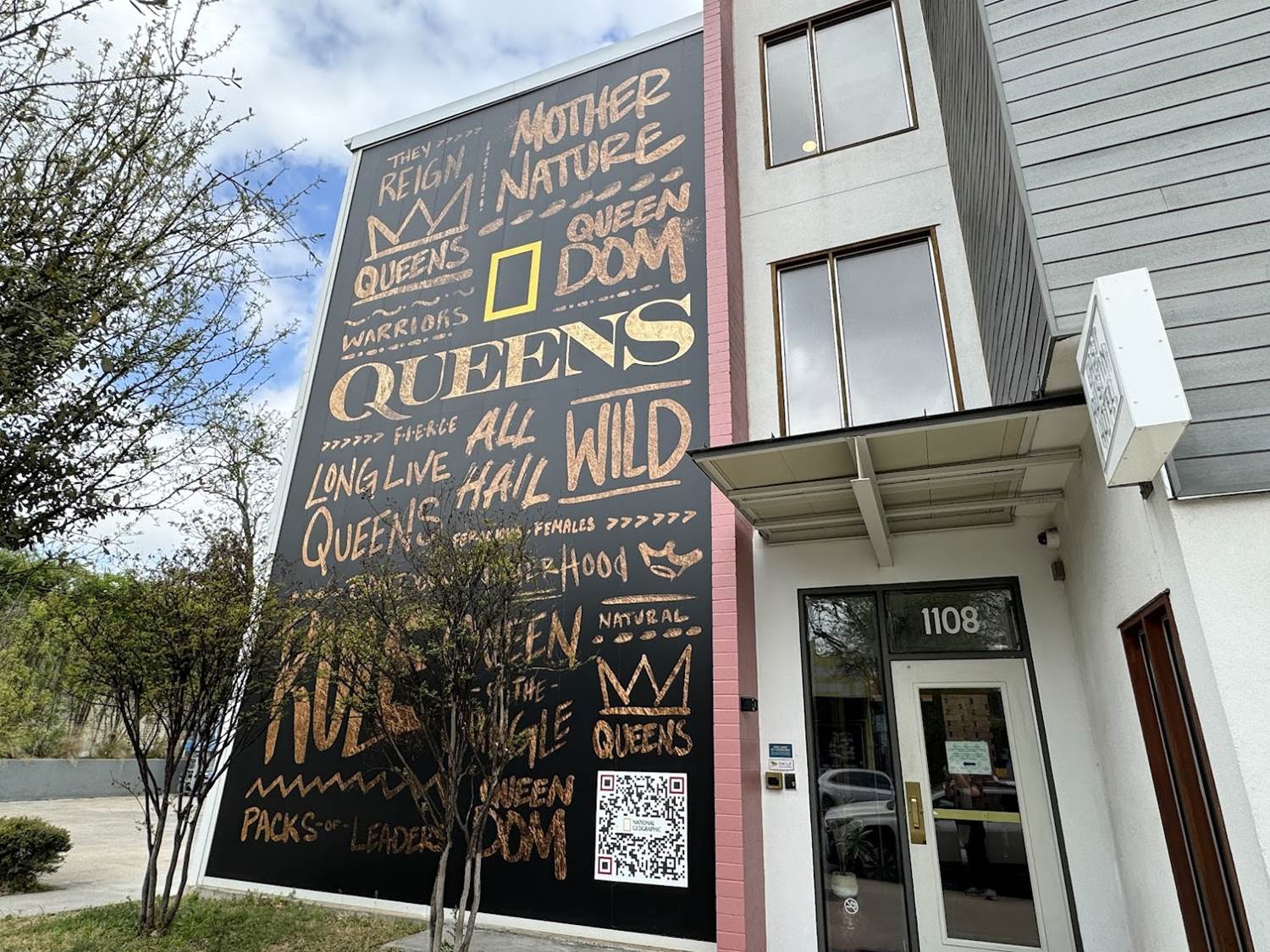 Photos: National Geographic “Queens” Mural at SXSW - LaughingPlace.com