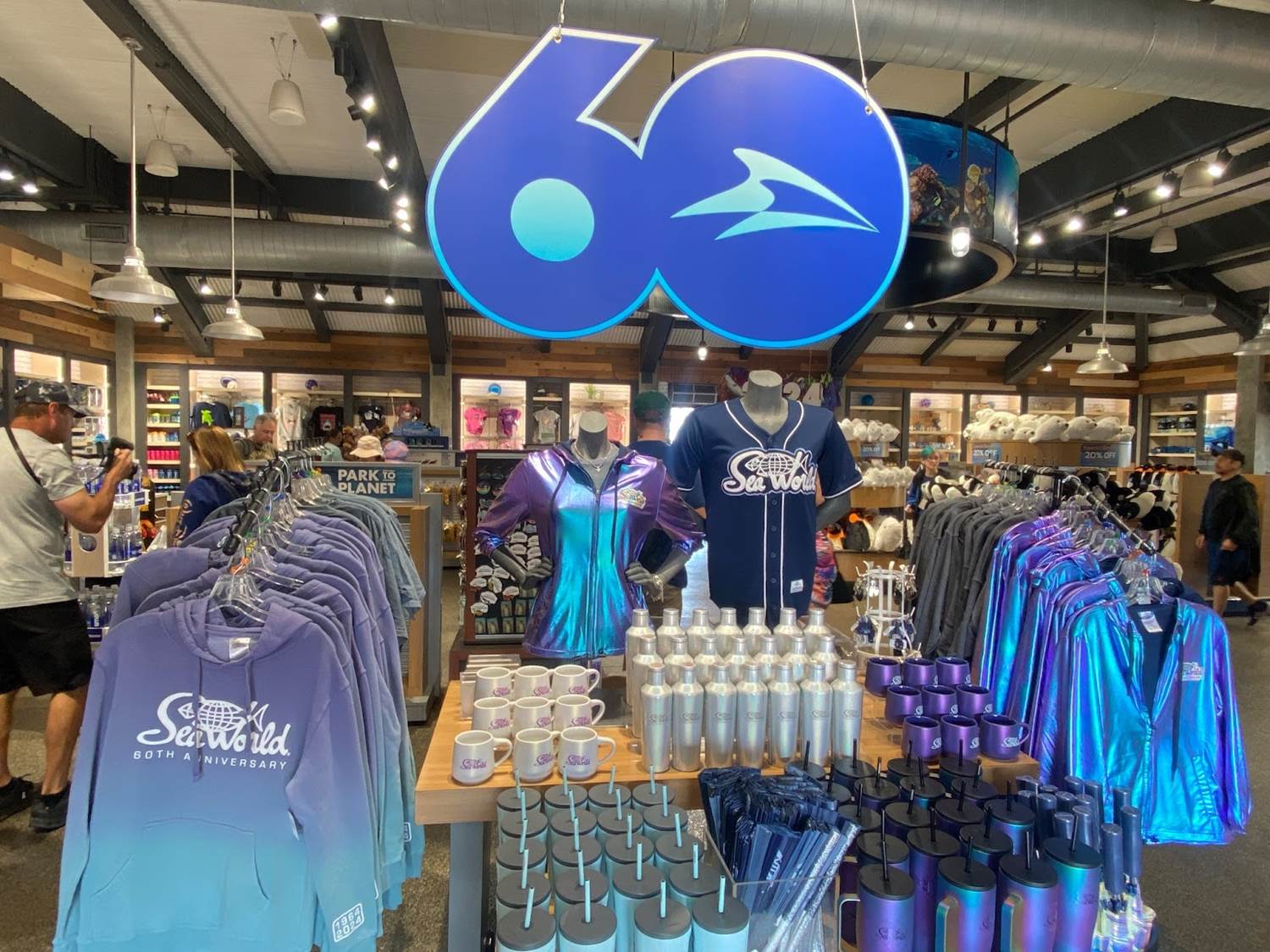 Photos / Video: SeaWorld Orlando Kicks Off SeaWorld's 60th Anniversary ...