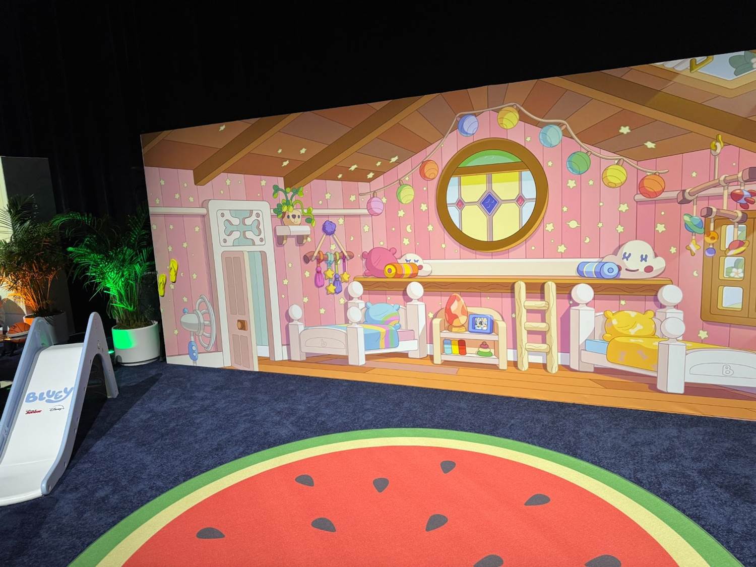 Disney Recreates "Bluey" Backyard and House for Half-Hour Special ...