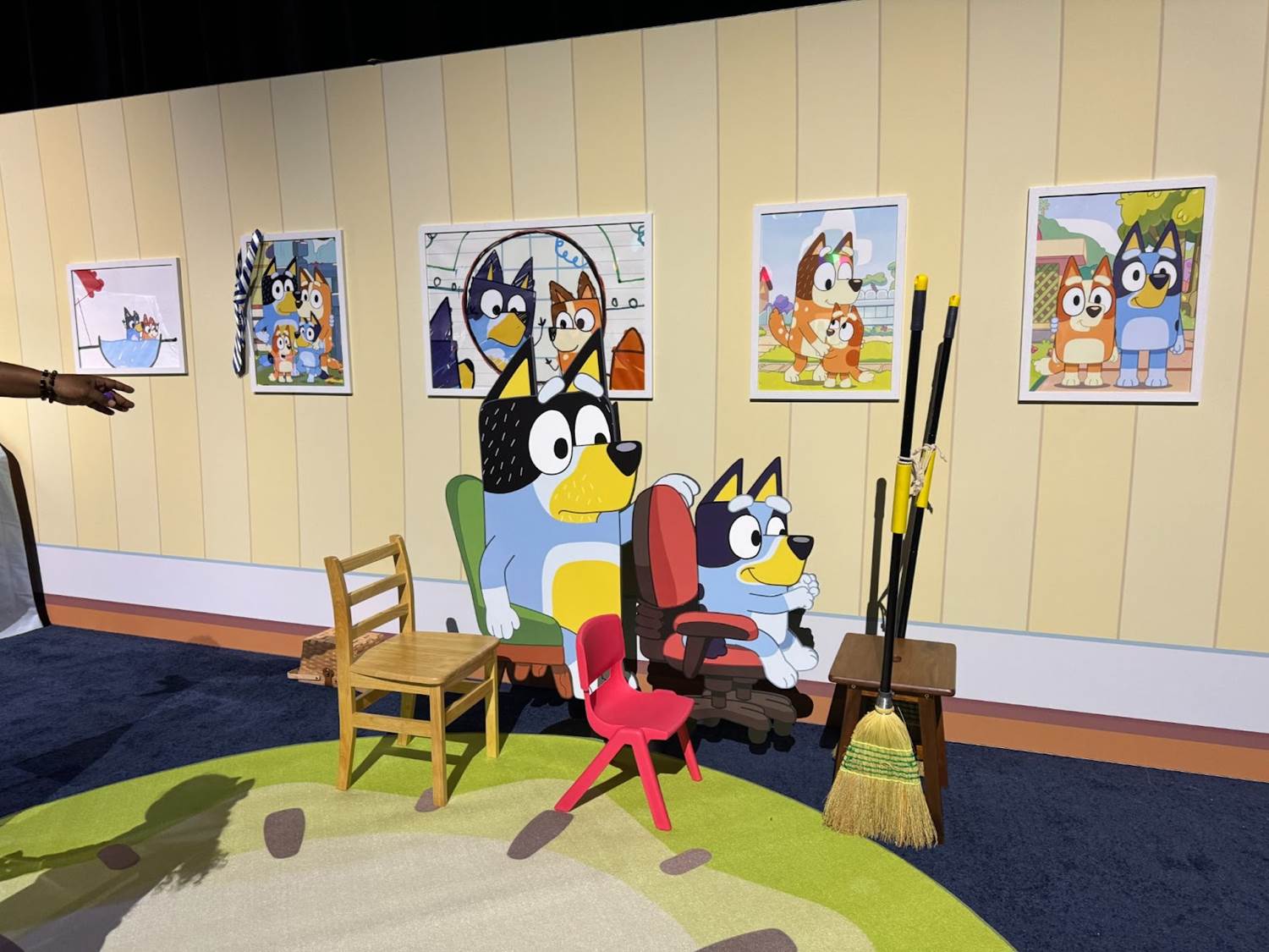 Disney Recreates "Bluey" Backyard and House for Half-Hour Special ...