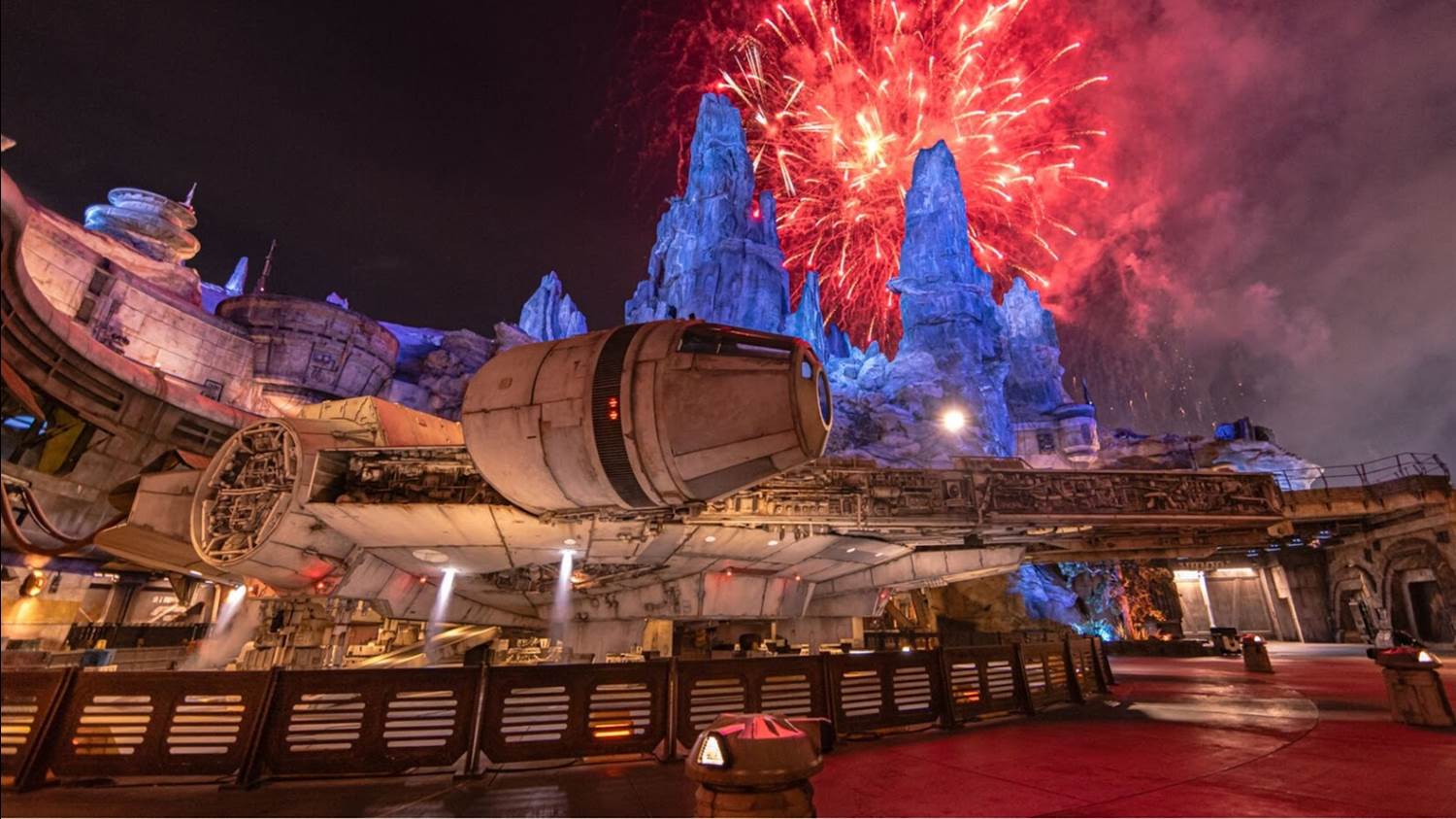 Interviews: Imagineers Tom Fitzgerald & Michael Serna, Lucasfilm's Matt Martin Talk Star Wars ...