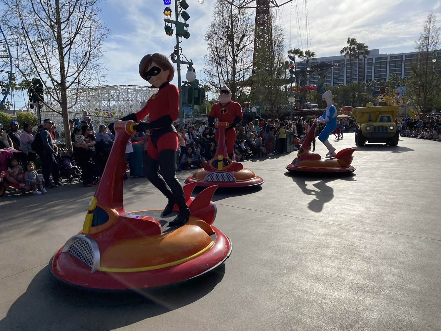 Photos and Video: “Better Together: A Pixar Pals Celebration!” Parade ...