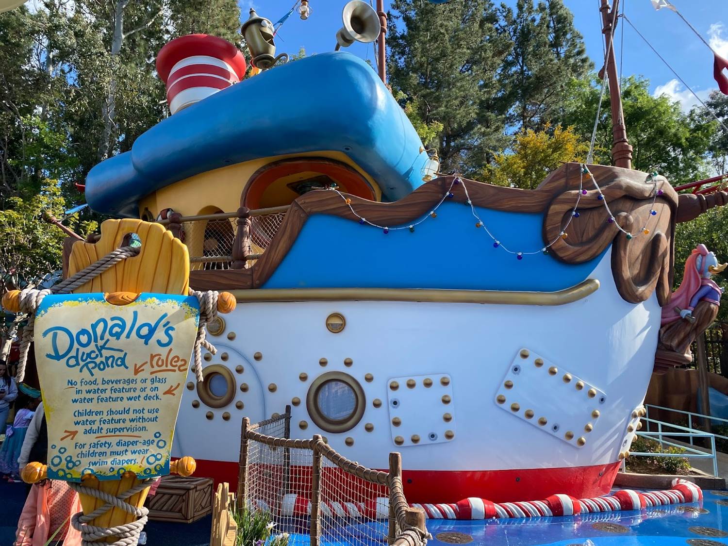 Photos: Donald’s Duck Pond Finally Opens in Mickey’s Toontown After ...