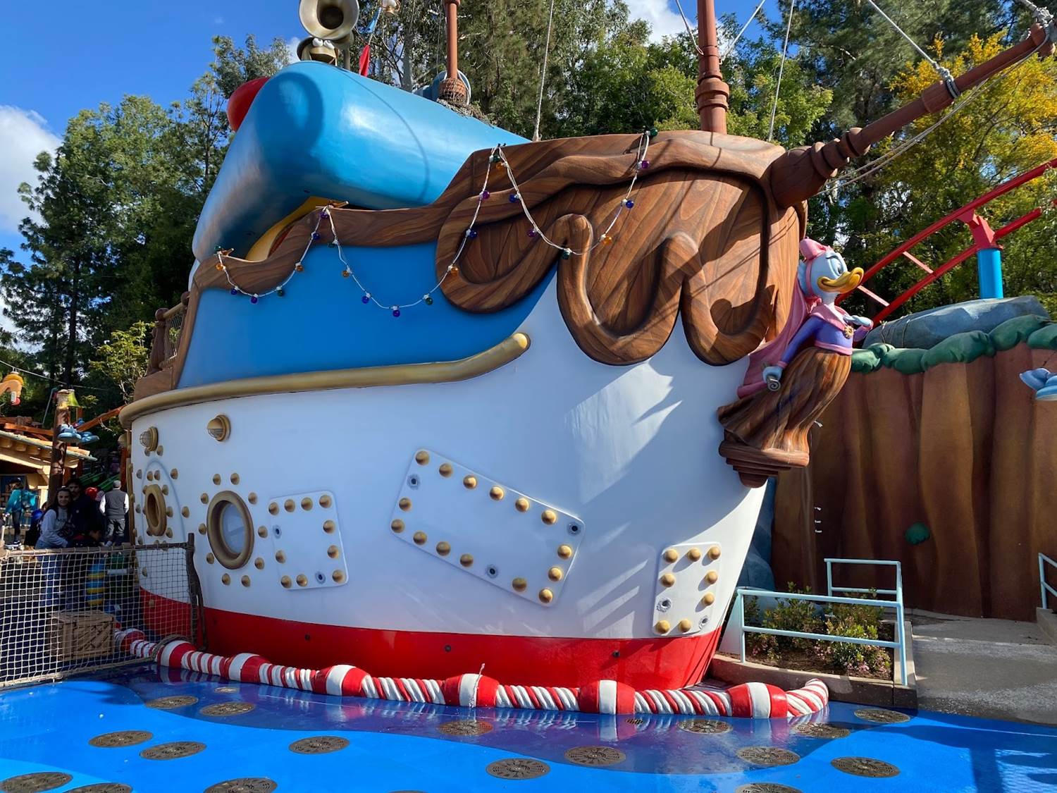 Photos: Donald’s Duck Pond Finally Opens in Mickey’s Toontown After ...