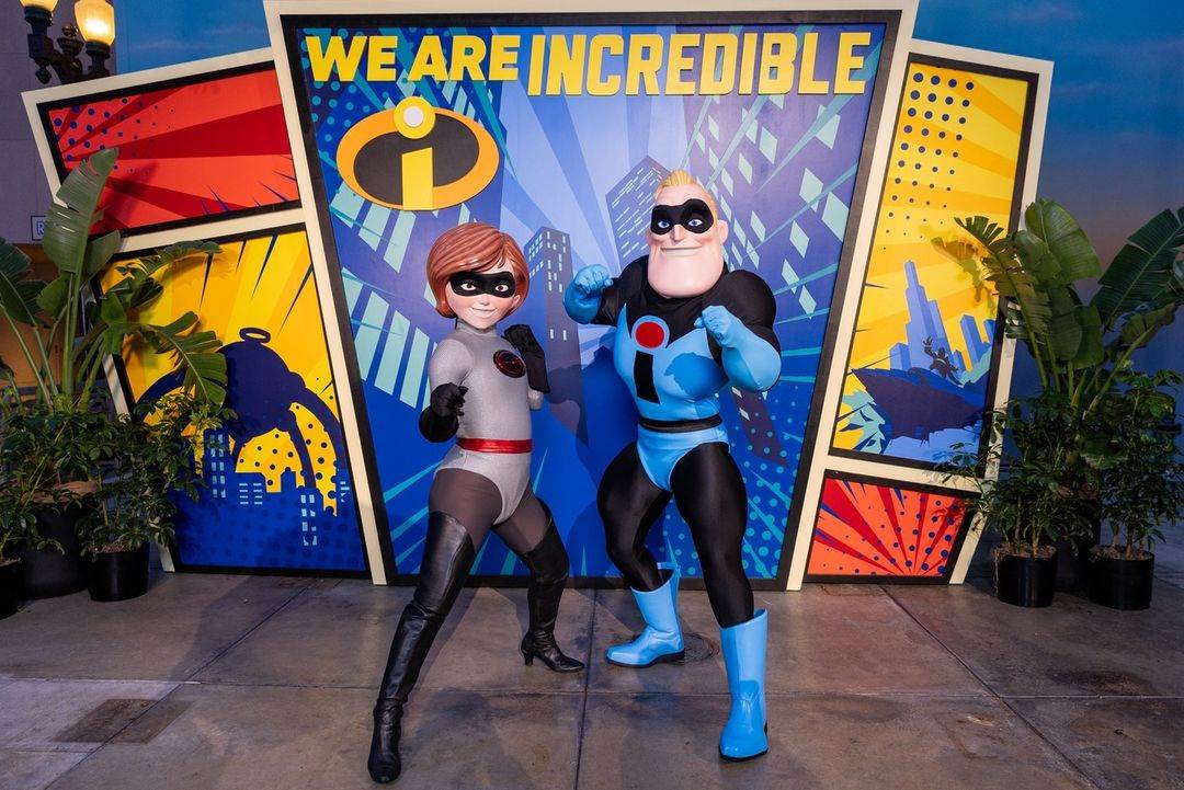 The Incredibles Debut New Super Suits at Pixar Fest - LaughingPlace.com