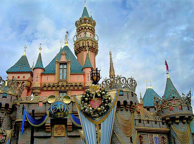 Extinct Attractions - Remember ... Dreams Come True - LaughingPlace.com