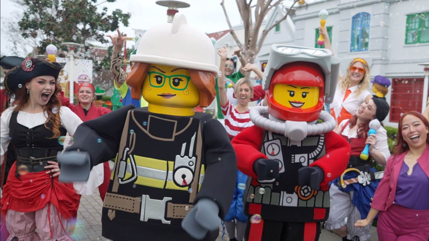LEGOLAND California Resort’s First LEGO World Parade Debuting This ...