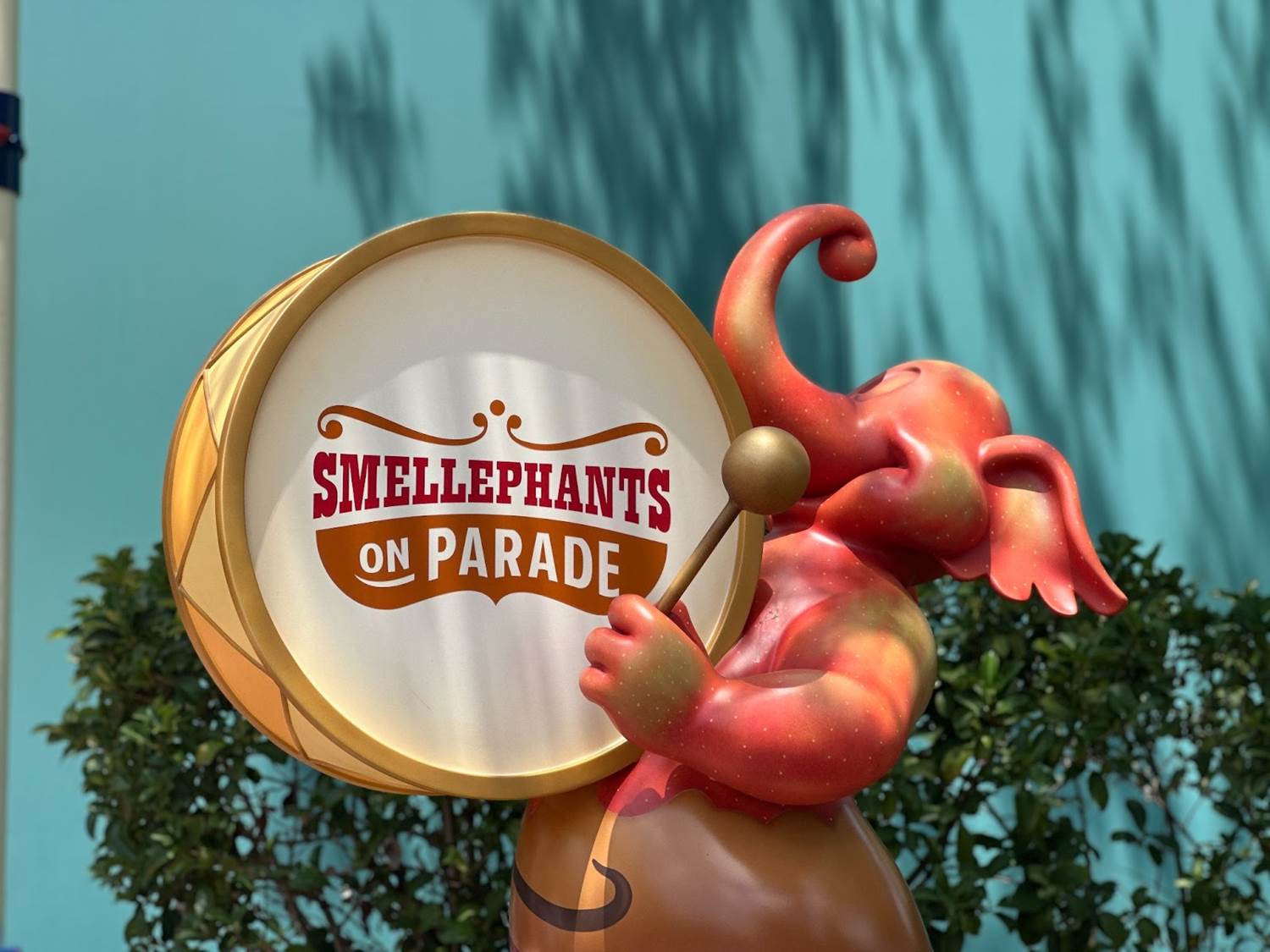 Photos and Video: Smellephants on Parade Arrive at Walt Disney World's ...