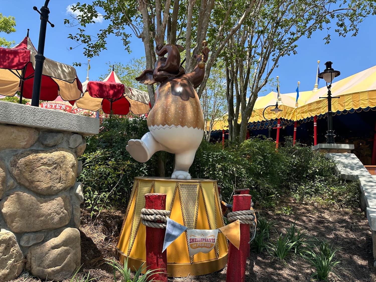 Photos and Video: Smellephants on Parade Arrive at Walt Disney World's ...