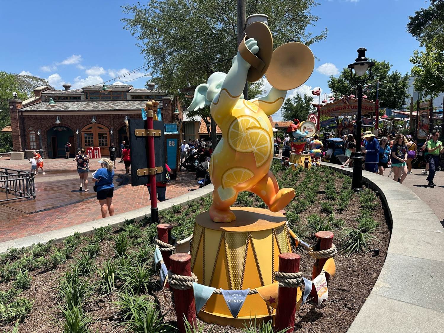 Photos and Video: Smellephants on Parade Arrive at Walt Disney World's ...