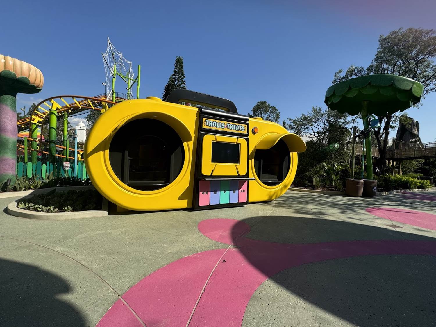 Photos & Video: A Preview of Dreamworks Land at Universal Studios ...