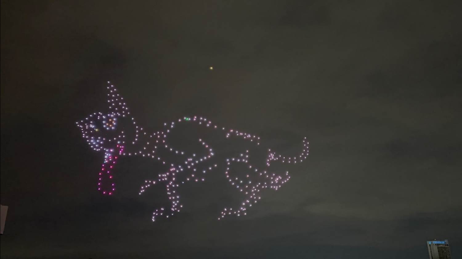 Photos / Video: “Disney Dreams That Soar” Drone Show Debuts at Disney ...