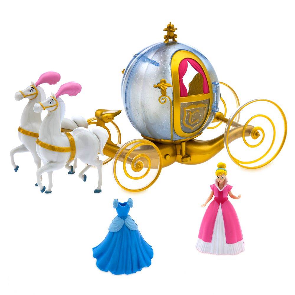 Go to the Ball in Style With This “Cinderella” Horse and Carriage Play ...
