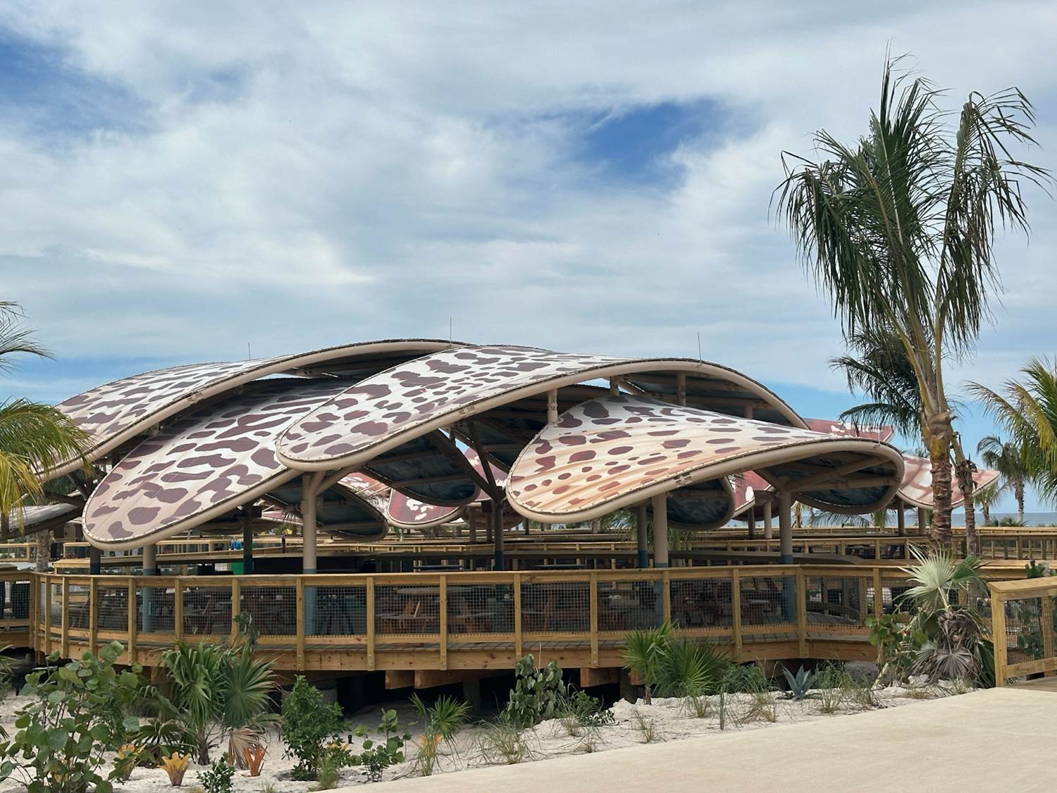 Peek Inside Disney Lookout Cay at Lighthouse Point as Previews of the ...